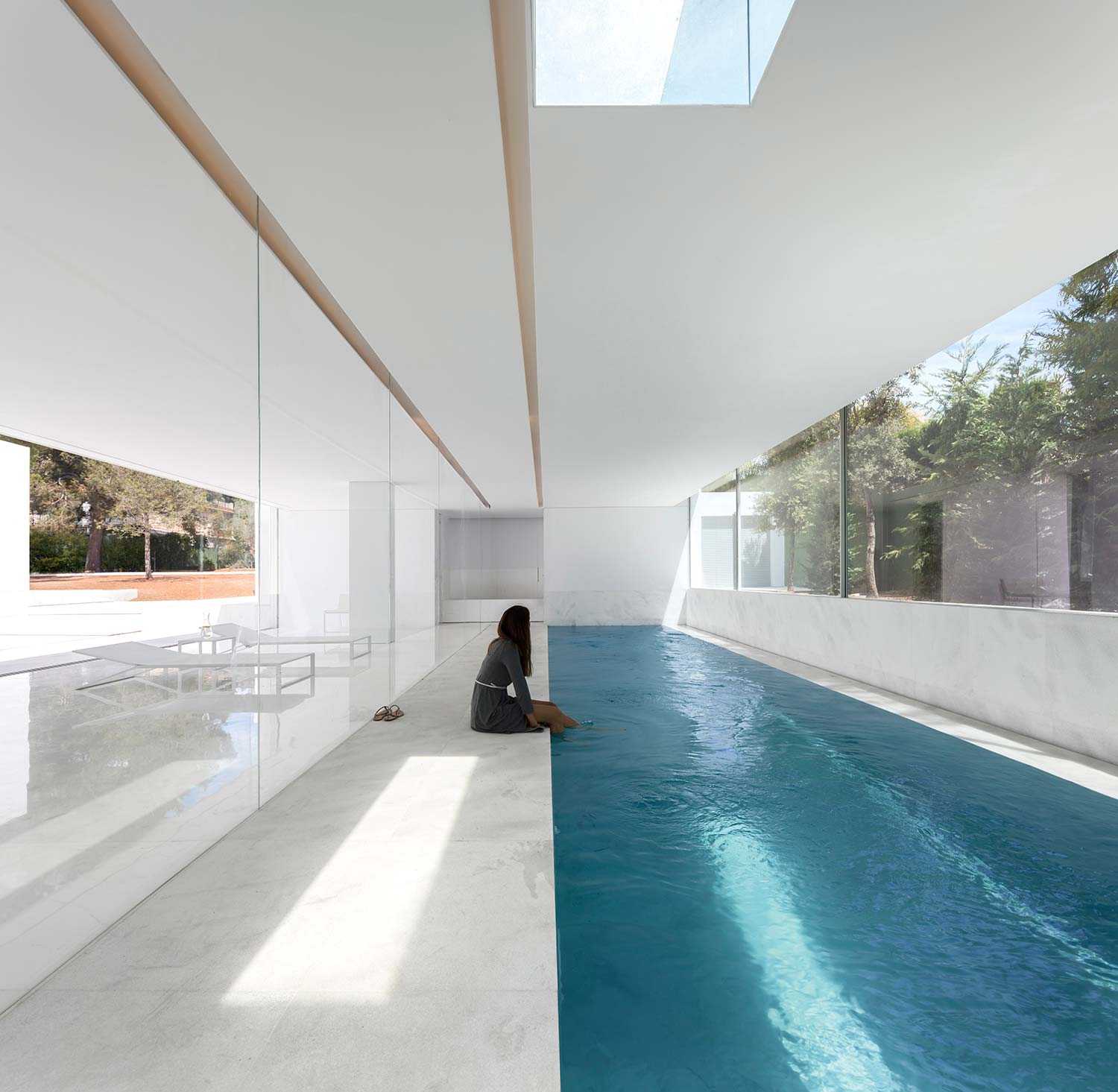 House between the pine forest | Fran Silvestre Arquitectos™