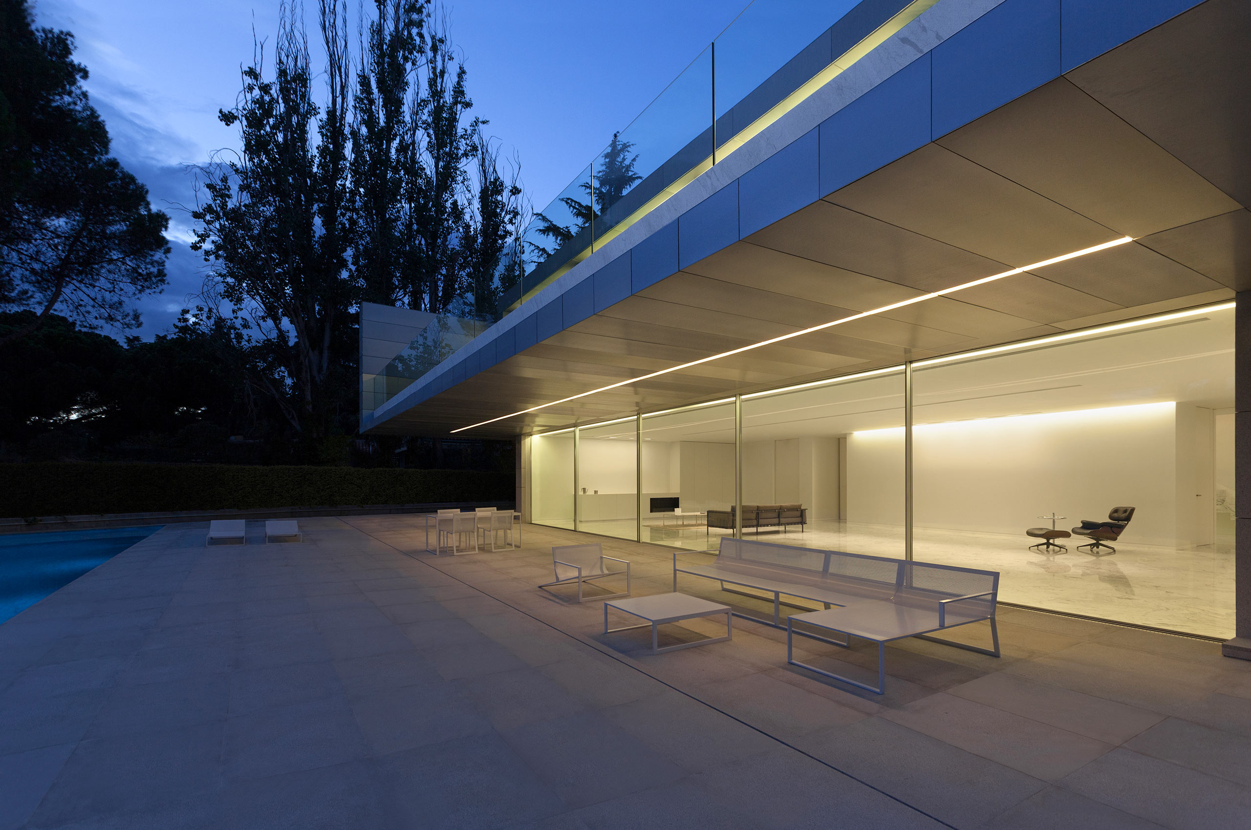 Aluminum House - cn - Arquitectos Valencia